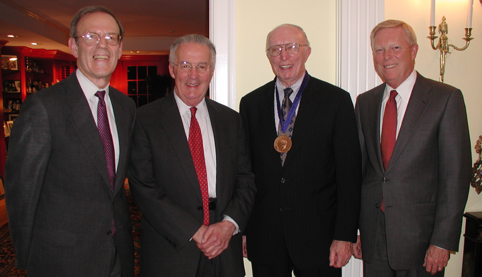 Thomas Donahue, 'legendary' labor leader, democracy advocate, dies at ...